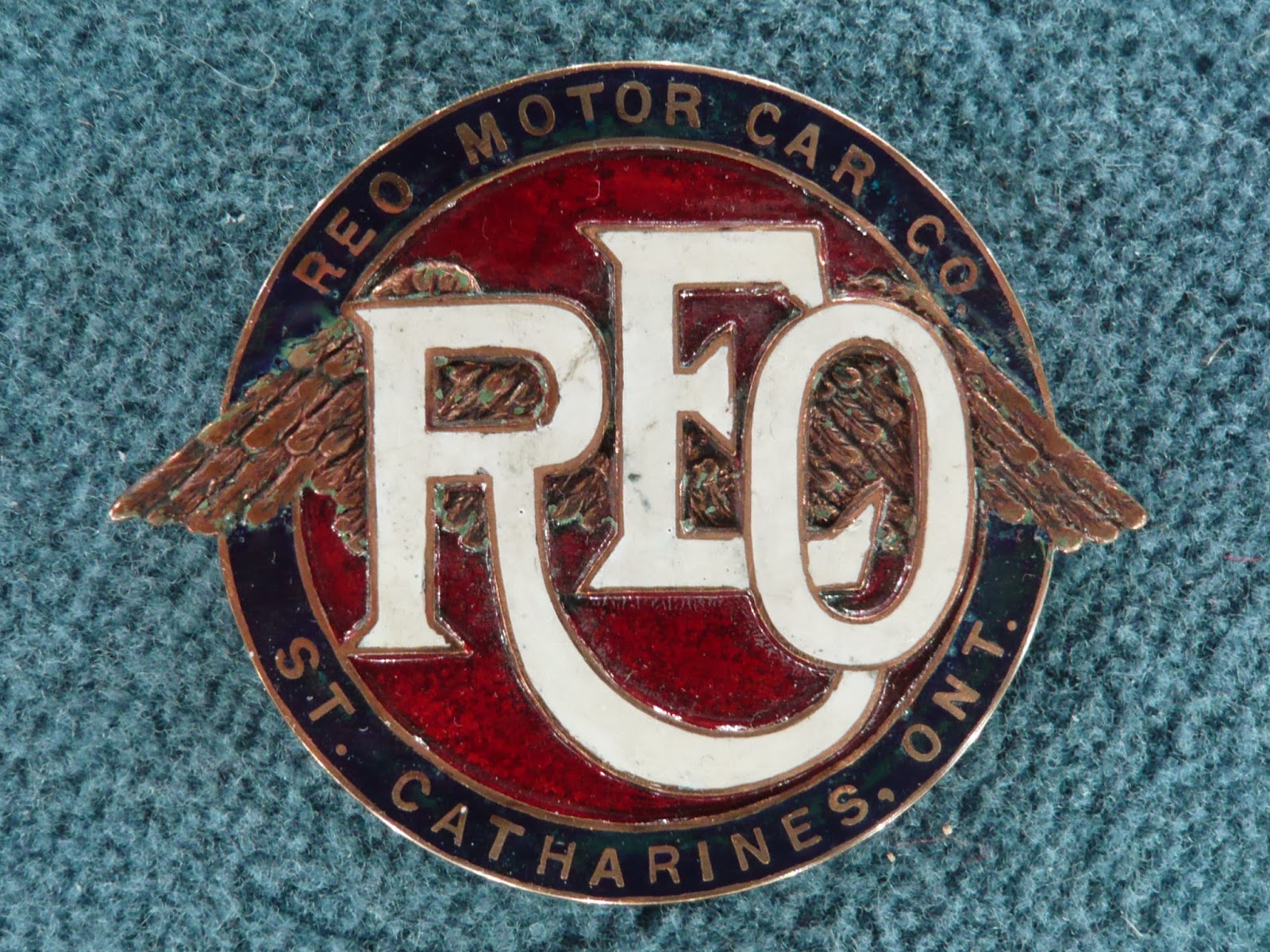 RadiatorEmblems: REO / USA