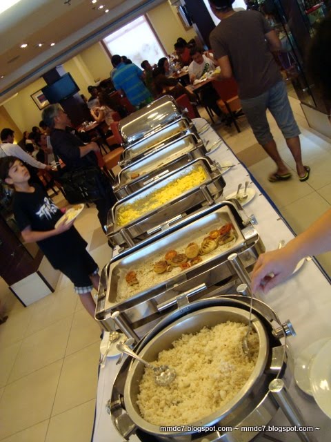 mmdc7 Online: Breakfast Buffet at Millie's Resto, Microtel Hotel