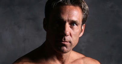 CHIKI: GARY DANIELS: UN CAMPEÓN BRITÁNICO DE KICKBOXING