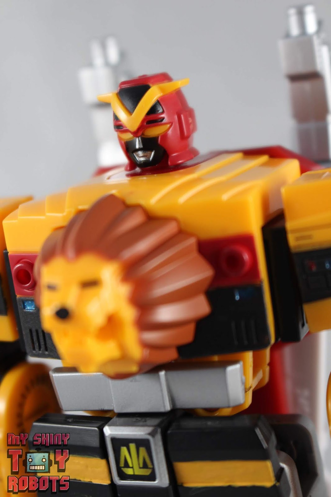 My Shiny Toy Robots: Toybox REVIEW: Super Mini-Pla Live Robo