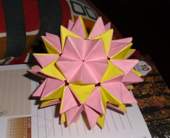 Los chiribiquis de Winga: Transformer ball (origami)