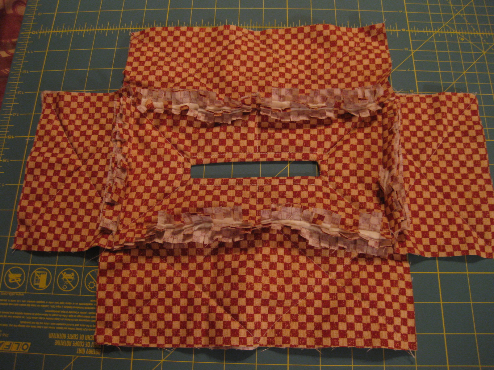 By Your Hands: Tuesday Tutorial - Rag Quilted Tissue Box Cover