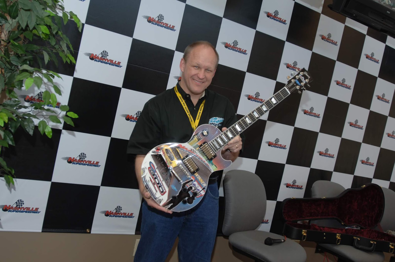 PixelatedSPEED.com: SAD NEWS: NASCAR Artist Sam Bass Dies at Age 57 ...