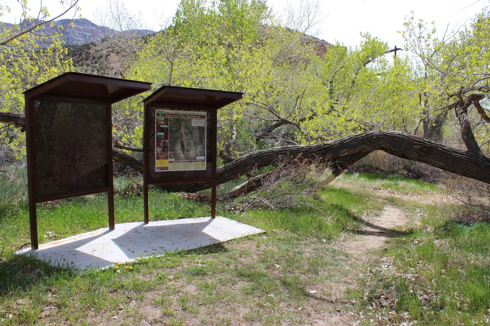 gjhikes.com: Palisade Rim Upper Loop