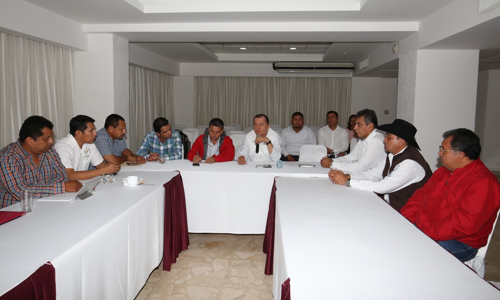 Tiempo de Guerrero: Presenta la UAGro proyecto de hospital veterinario ...