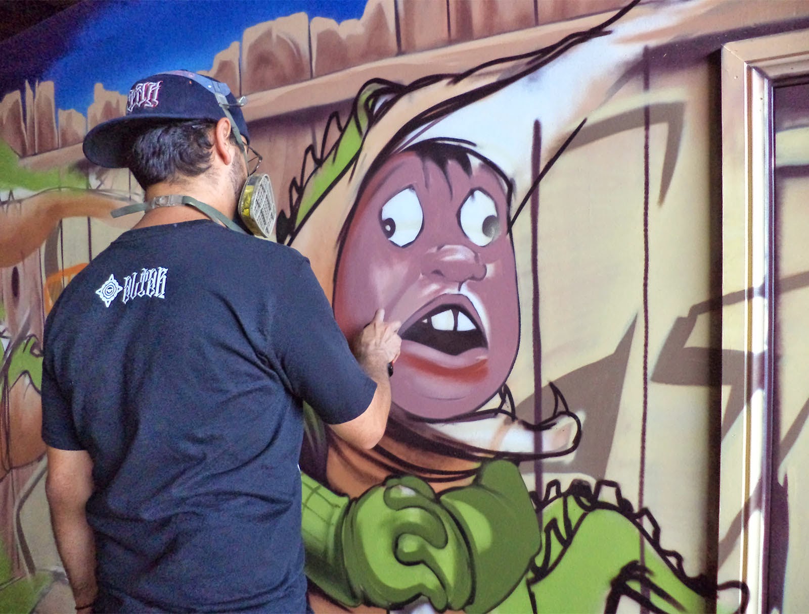 Peque_vrs: MONTANA COLORS AUSTRALIA X PEQUE VRS 2014.