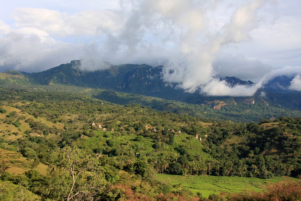 O Livro das Contradisoens: Dili - Baucau - Laga - Baucau