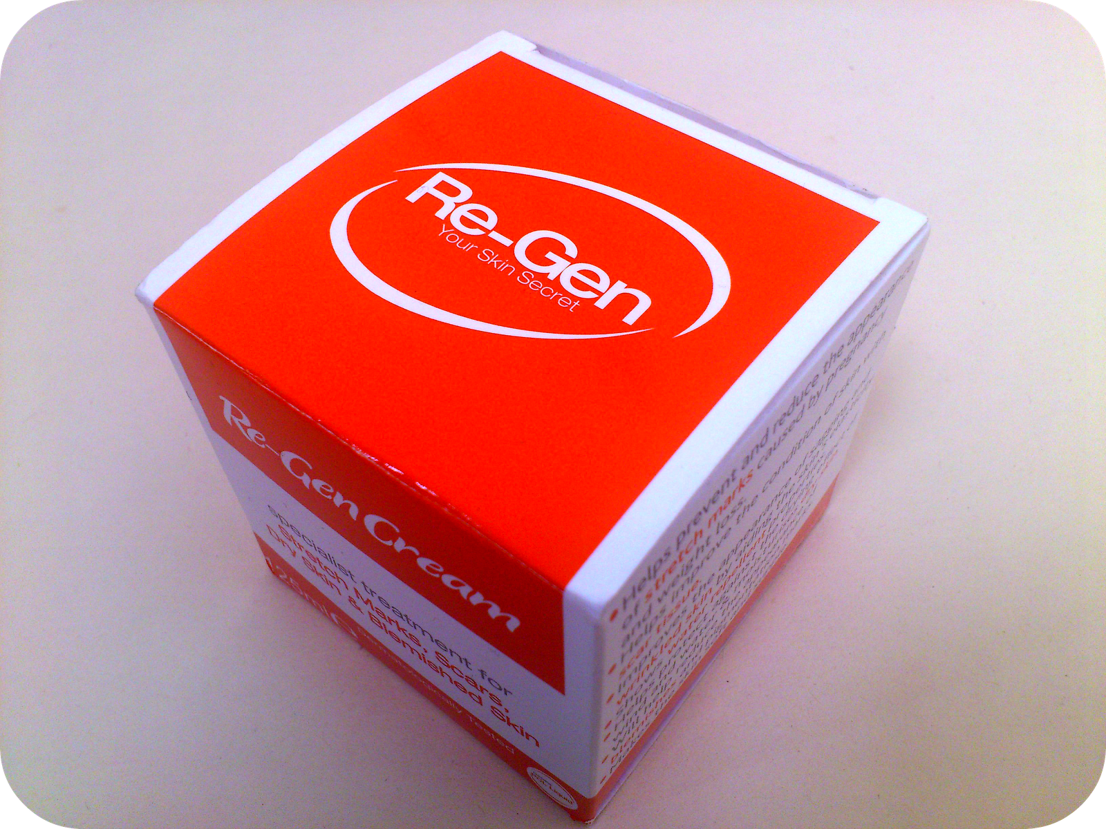 Its Amiieeism: Re-Gen Cream