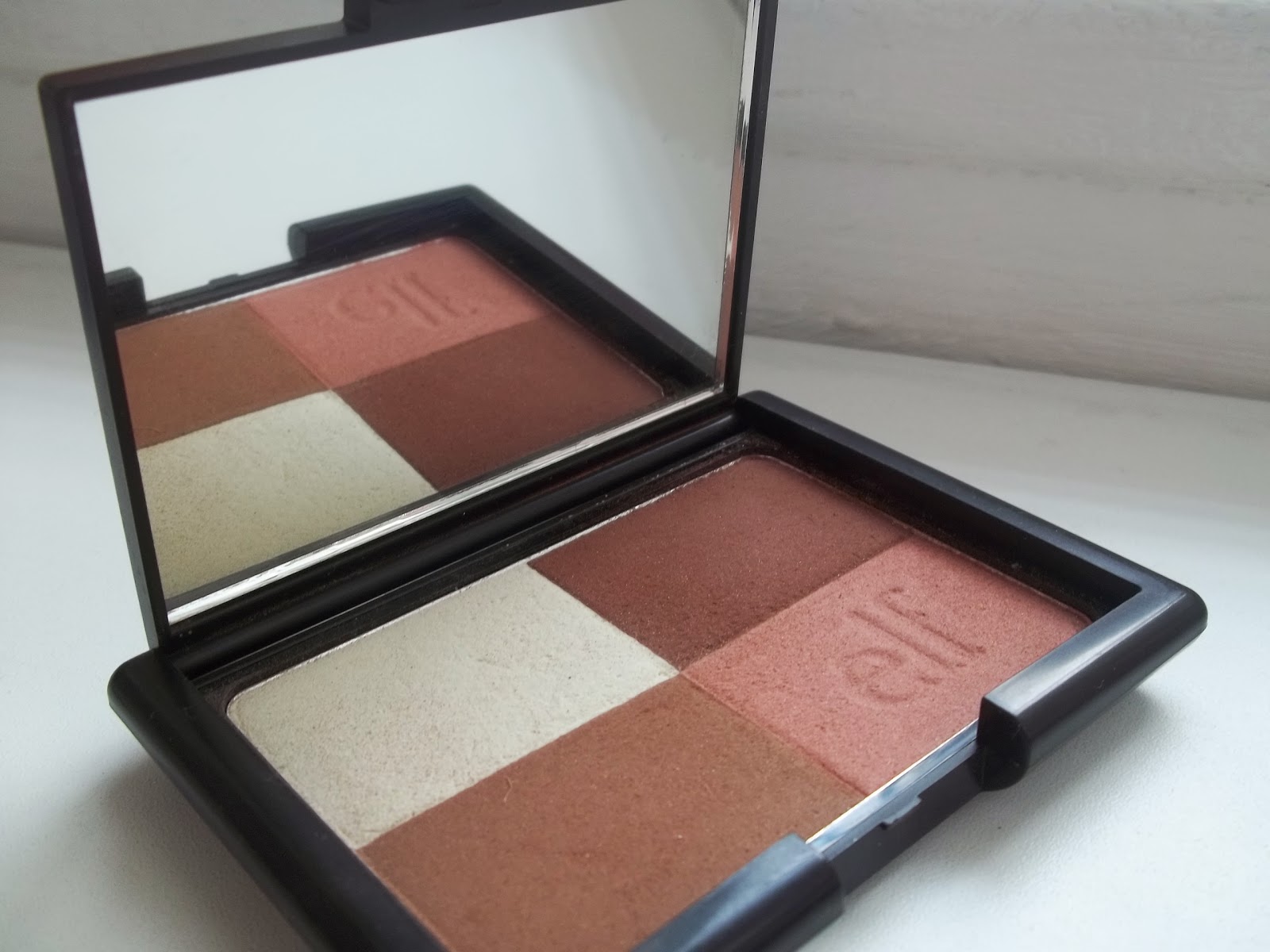 A Weekend Without Make Up: "Cool Bronzer" di ELF