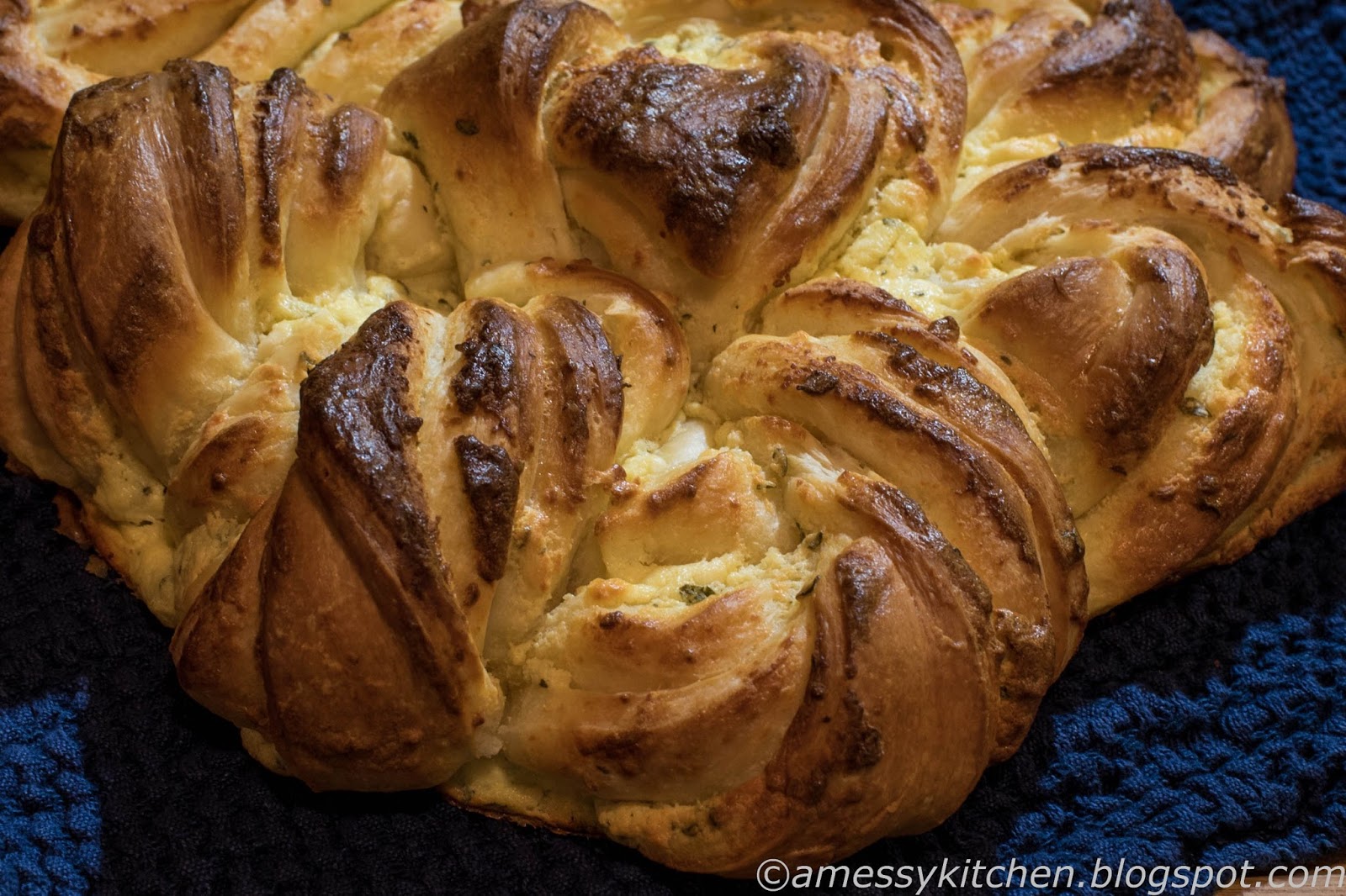 Tutmanik - Bulgarian Cheese Bread with the BBB