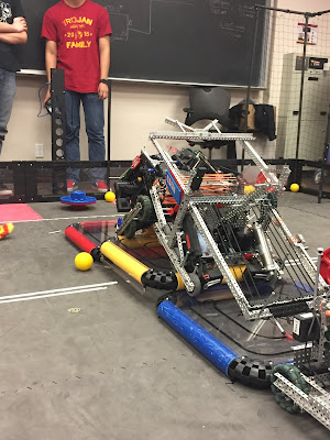Design Engineering: CSUN, Mount Sac, Berkley and USC compete for VEX ...
