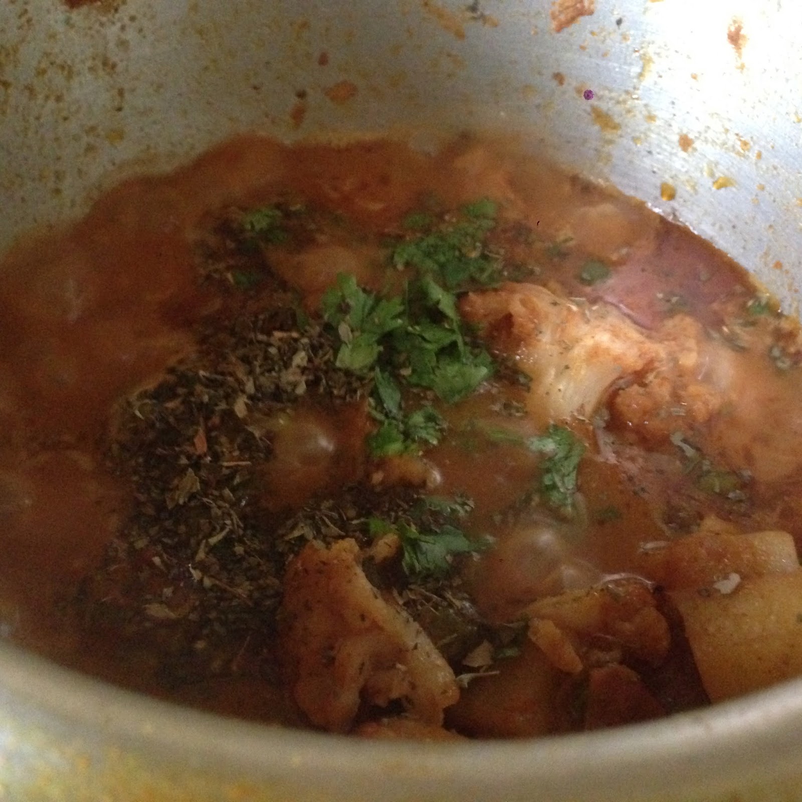 Nila's Cuisine: Aaloo Gobi Mutter Gravy / Potato Peas Cauliflower Gravy