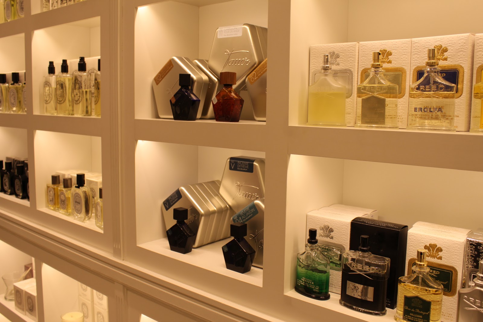 chic & chicas: PERFUMERIA URBIETA by DRESS & SHOP