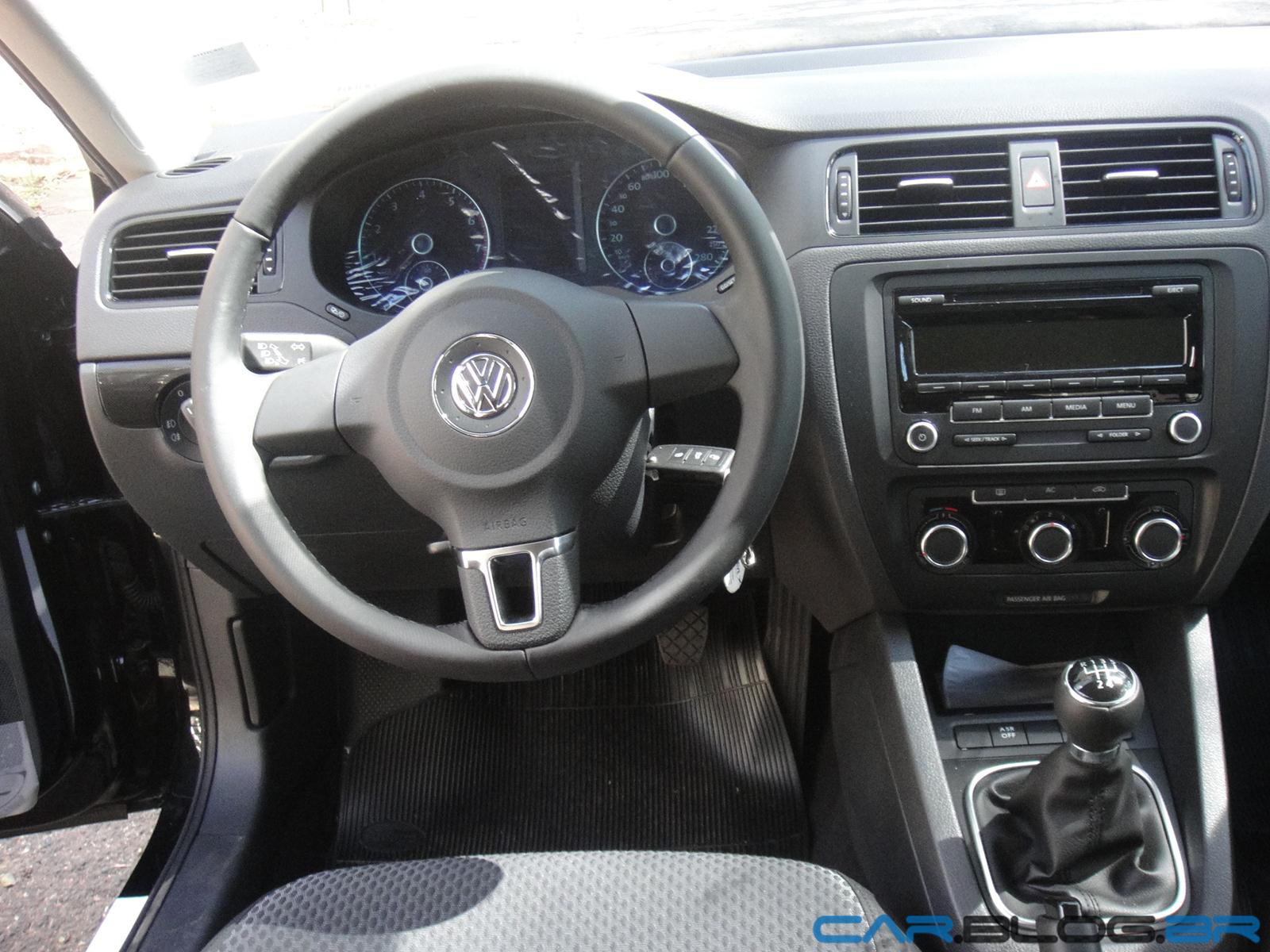 Jetta 2013 2.0 Mecânico: fotos, consumo e especificações