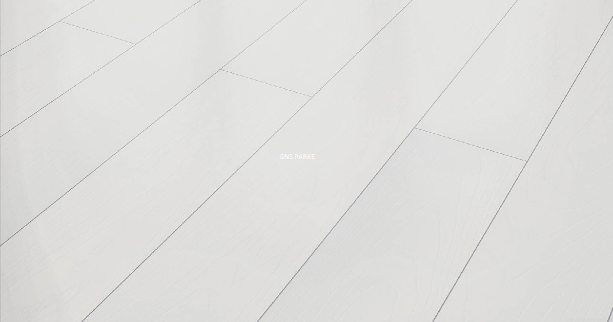 Otantik Laminat Parke Modelleri: Beyaz Boyalı Wide Laminat Parke