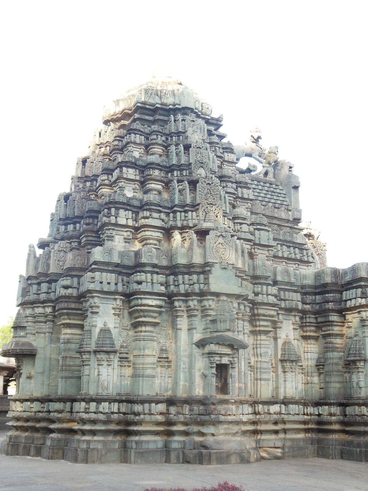 Temples of Hoysalas : Balligavi:Kedareshvara temple