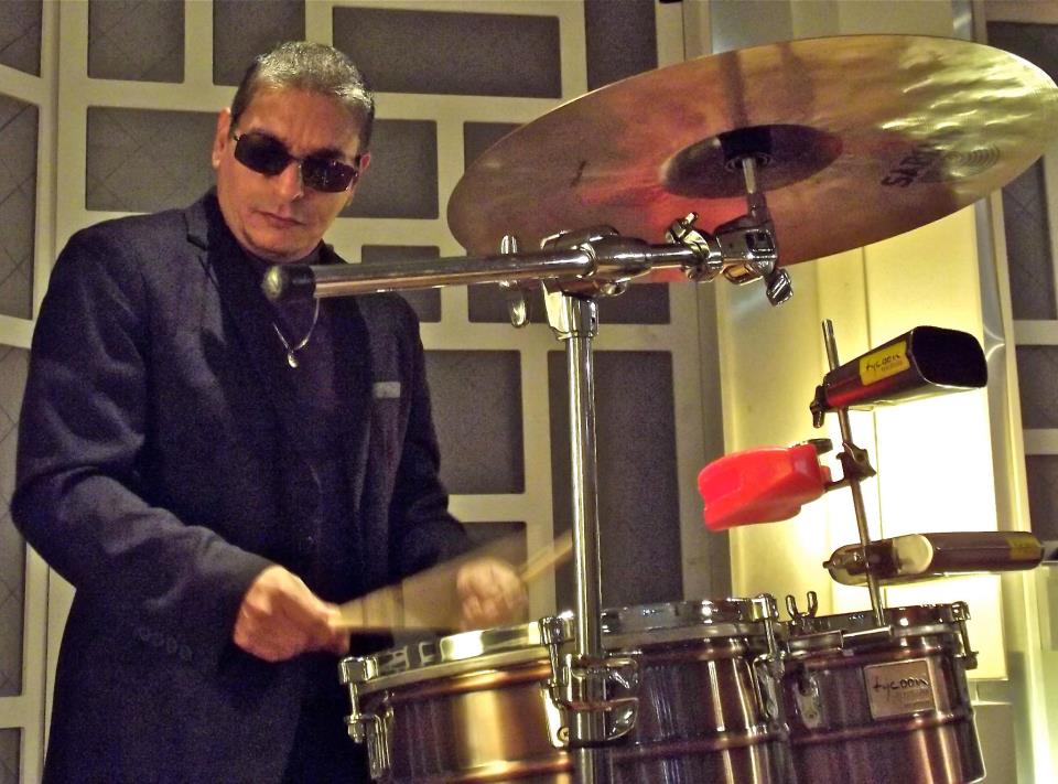 Percusionistas cubanos : Mario del Monte Jr. "Mayito"