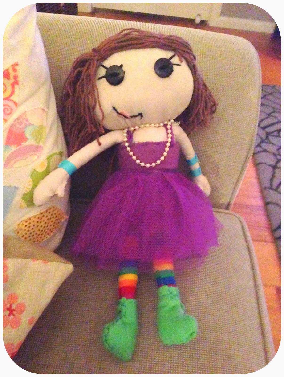 Emmie Loves.....: DIY Little Girl Dolly Tutorial!!
