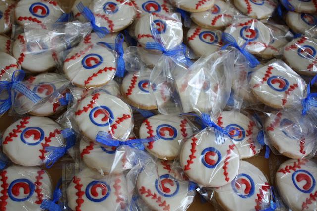 Claudine: Chicago Cubs Baby Shower and Baseball Cookies and Favors