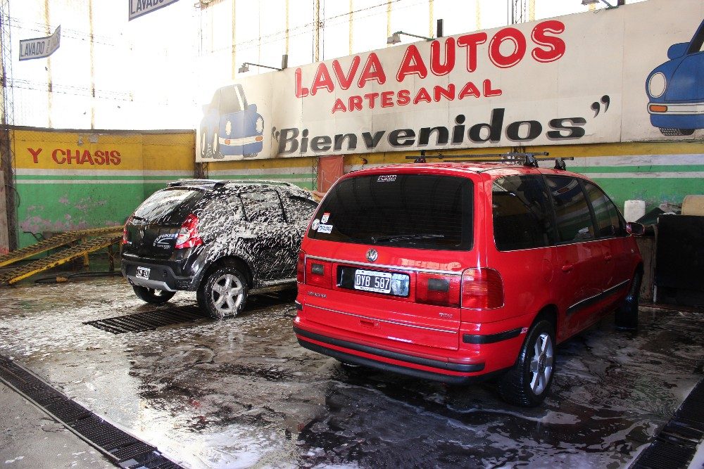Lava carros o carwash