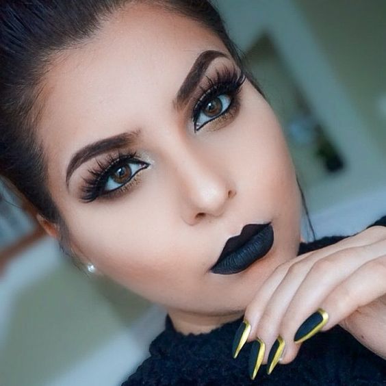 Arrasando e na Moda: COMO OUSAR E USAR BATOM PRETO