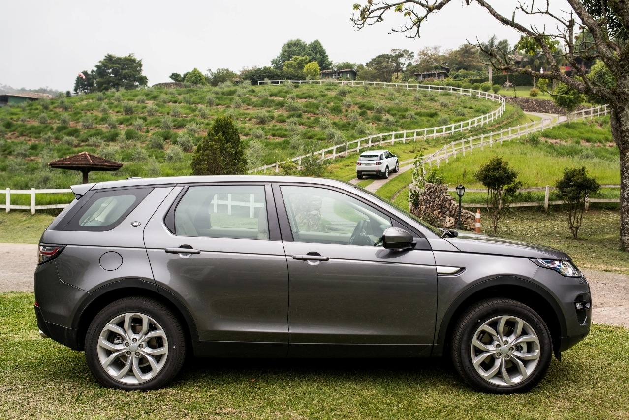 Jaguar-Land Rover apresenta novo plano de revisão com preço fixo para ...