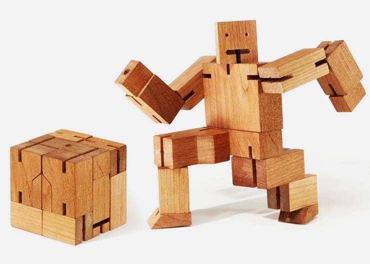 LARGE ROBOT CUBEBOT BY AREAWARE