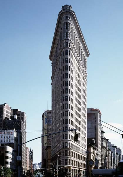 Oasis Of The Seas: Flatiron Building of New York city