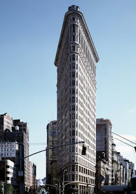 Oasis Of The Seas: Flatiron Building of New York city