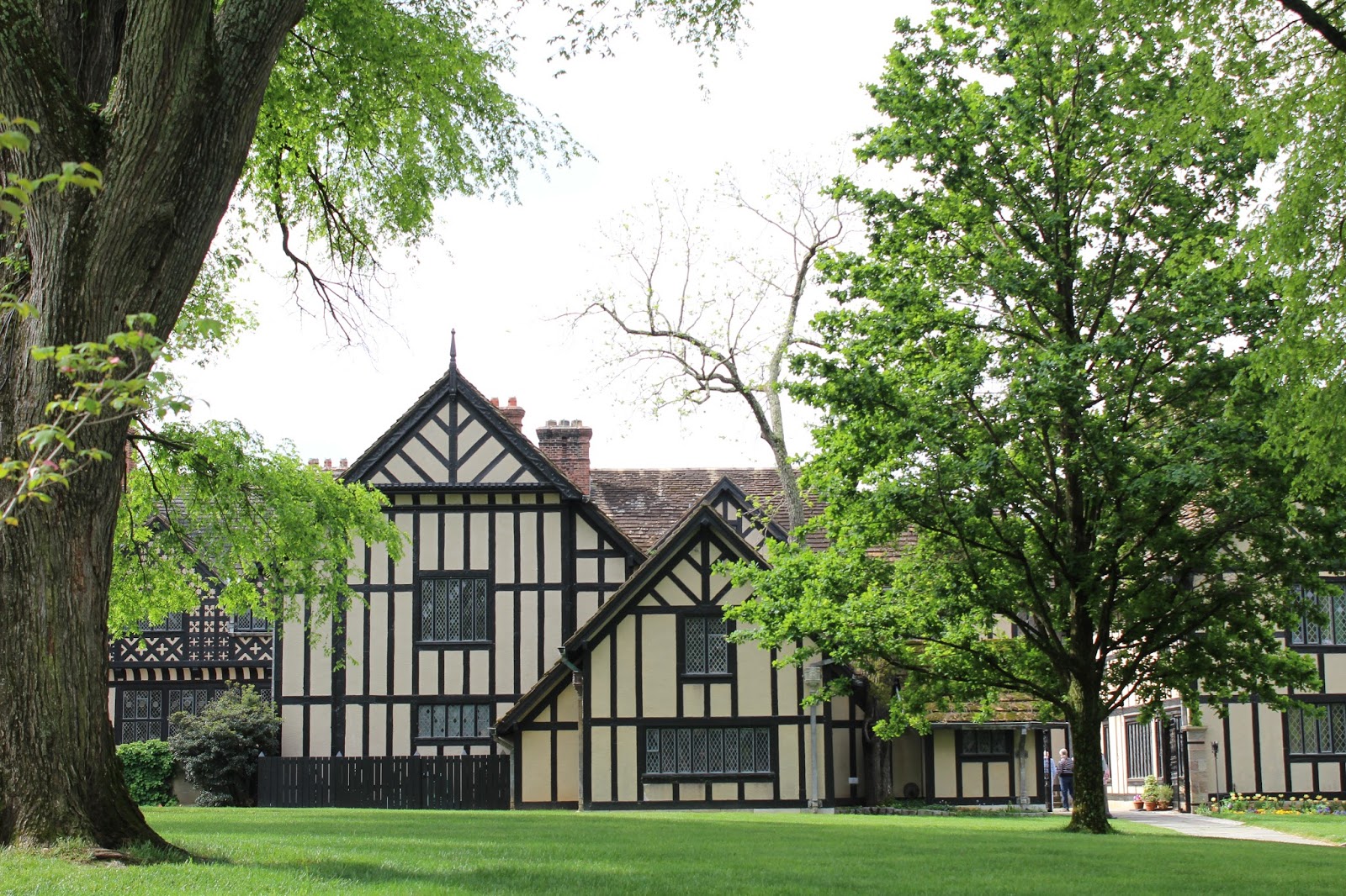 Royal Musings: Agecroft Hall: a Tudor Gem in Richmond, Virginia