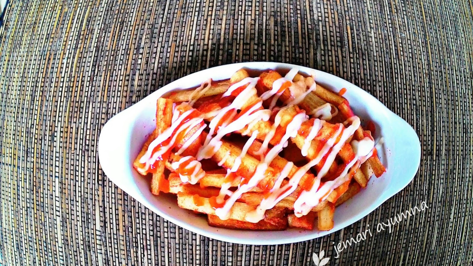 Si Garlik, Cara Asyik Makan Singkong - Jemari Ayumna