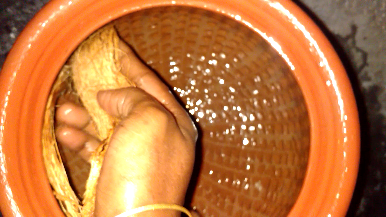 HOW TO USE CLAY POTS IN COOKING/FIRST TIME USING MUD POTS IN COOKING ...