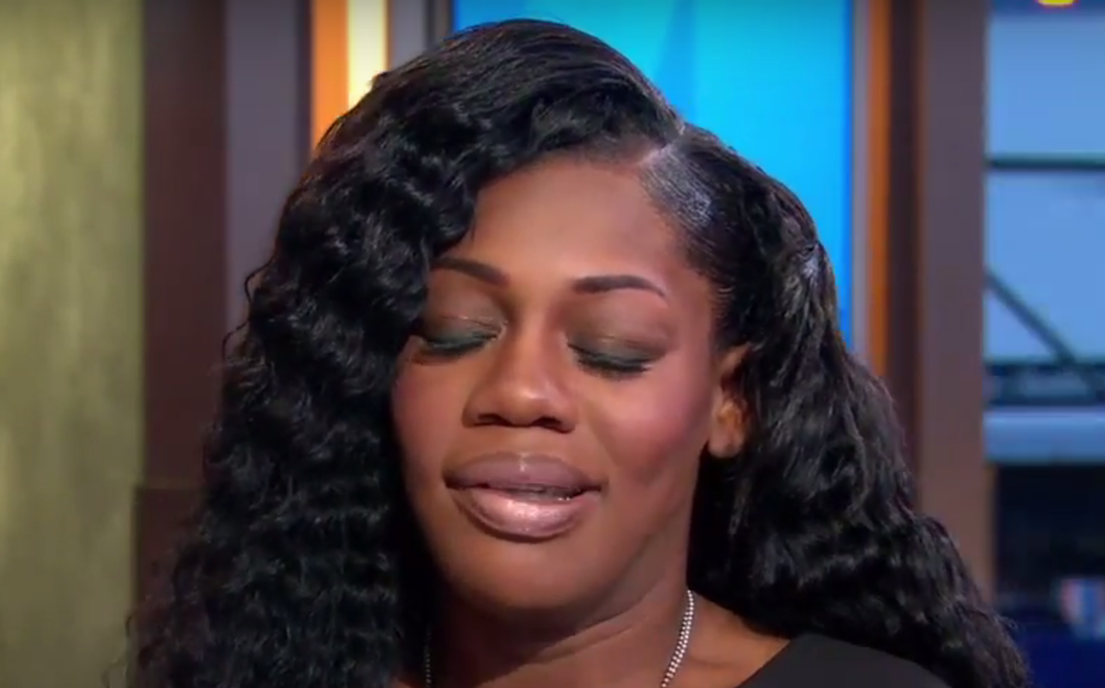 Body Language & Emotional Intelligence: Body Language Analysis No. 4101 ...