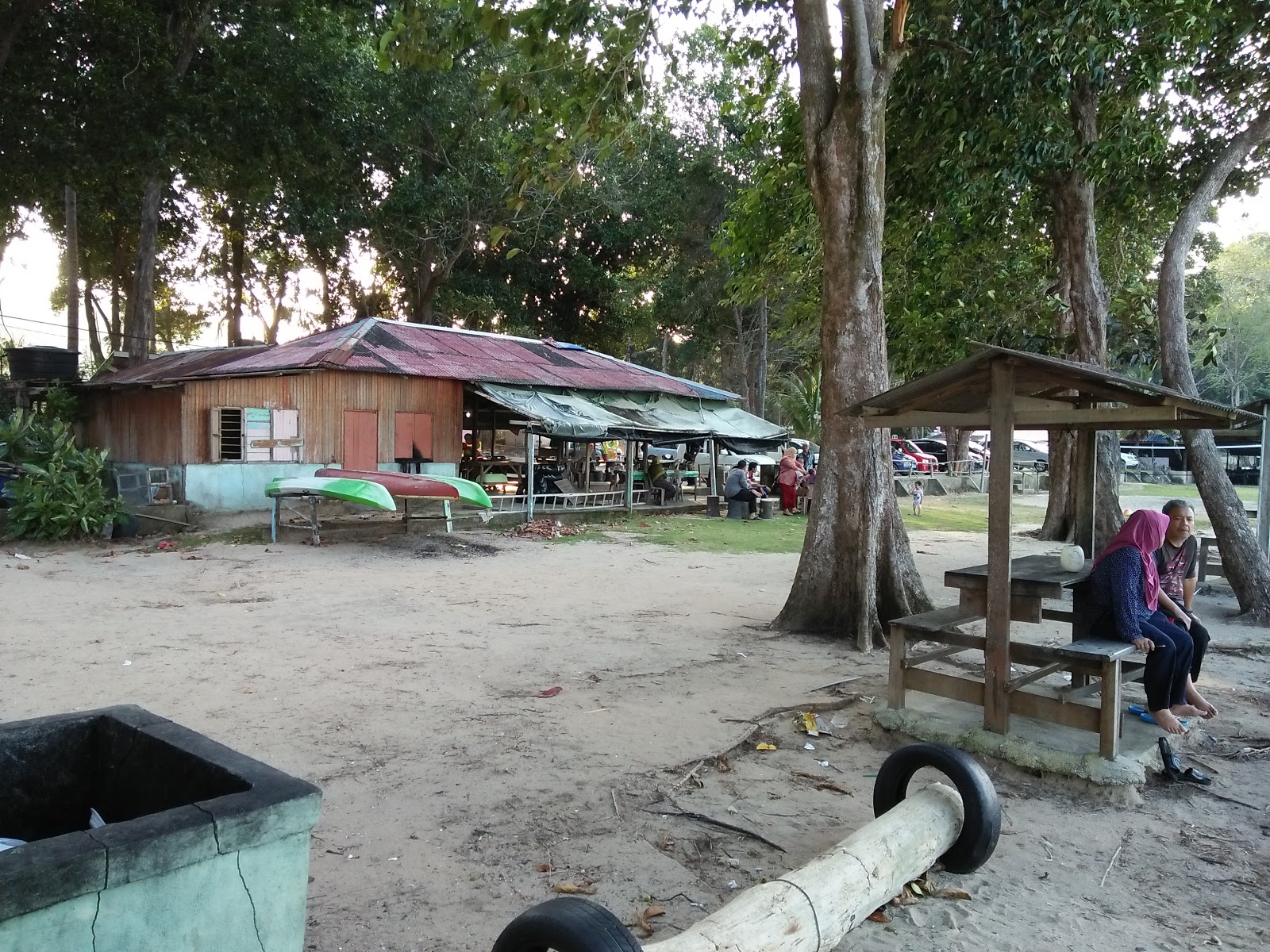 Asoi Punya Cerita: Ride & Camp Pantai Pasir Lanun, Teluk Penyabung ...