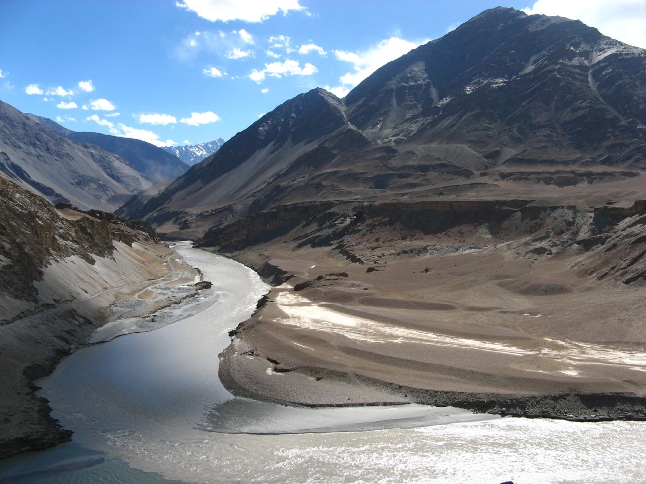 India Travel Blogs by Hoparoundindia Team: 'Sindhu Darshan' of River Indus.