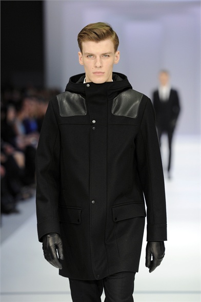 Modas y Modelos: Hugo La Extraordinaria Colección de Ropa para Hombre ...