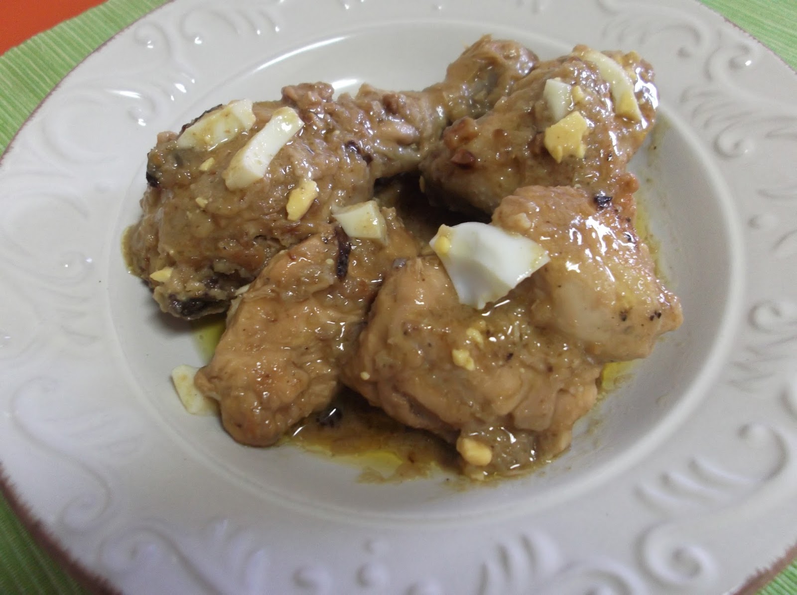 Saboreando: El tradicional Pollo en Pepitoria