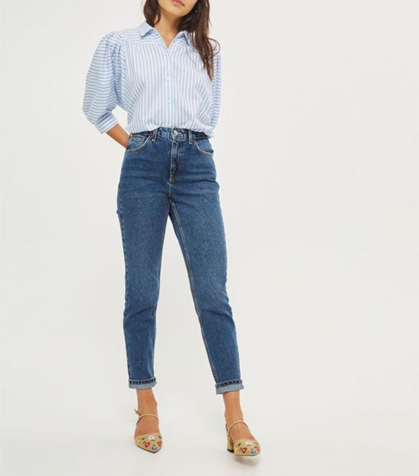 The Everyday Style Fashion: Blue Jeans Ideas for Moms That Look Cool 2019
