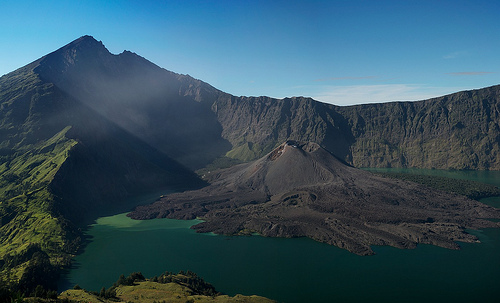 Pesona Pemandangan Gunung Rinjani Indonesia ~ Sahabat Informasi