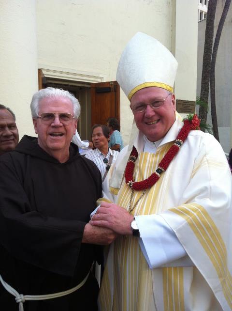 Pacificaps: FATHER GORDON WELCOMES CARDINAL DOLAN