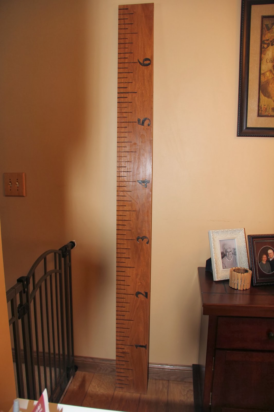 Tracie's Pintrest Projects: Growth Chart Ruler