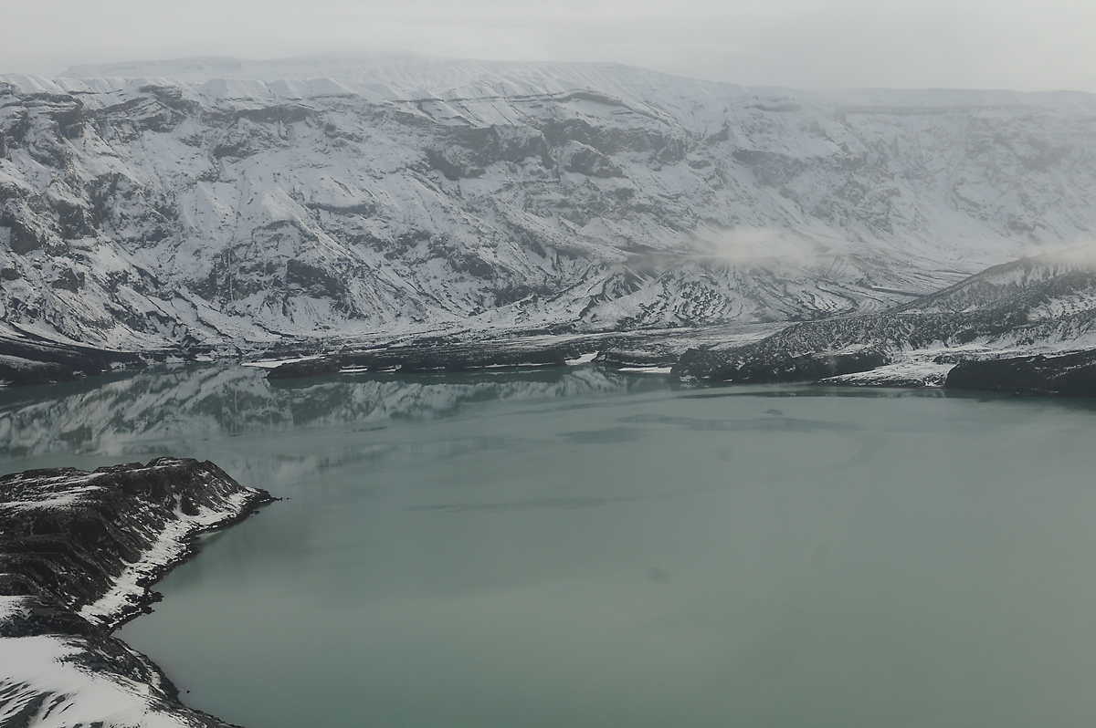 Rachel Imrie's Blog: Helicopter Flight, Tour of Umnak-November 1st, 2009