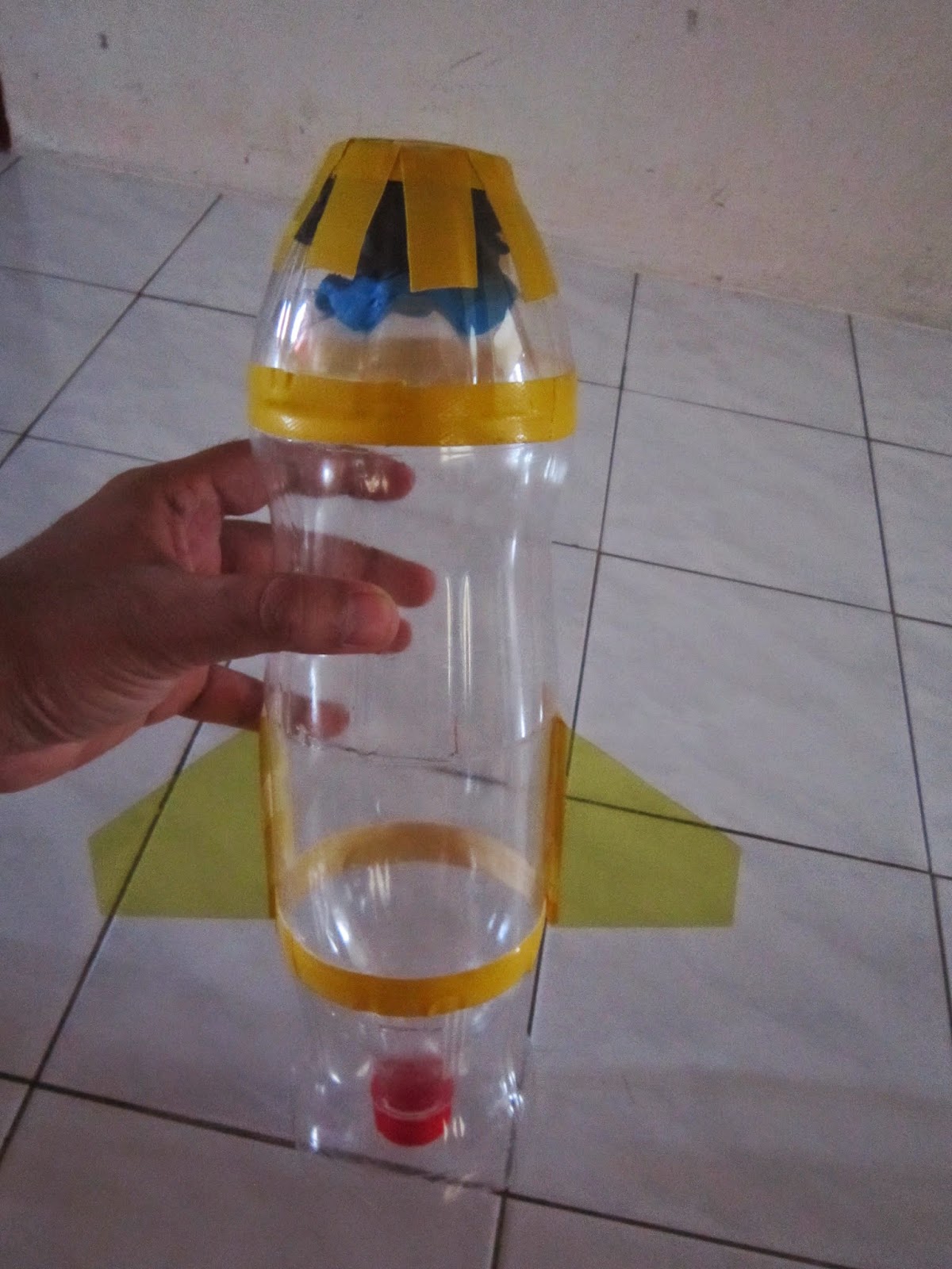 DUNIA SAINS FIZIK (CIKGUSAM): BAGAIMANA MEMBINA ROKET AIR DENGAN CARA ...