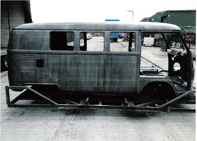 Pauls splitscreen van project: Chemical stripping the van at Enviro strip