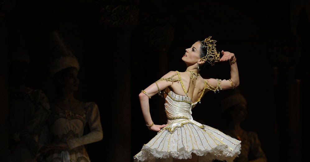 Mundo Bailarinístico - Blog de Ballet: Ballet Raymonda - História e vídeos