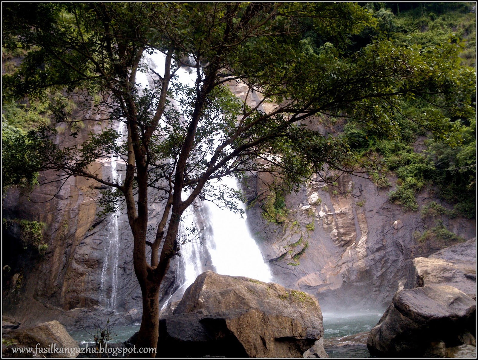 Fasil's: Maarmala Aruvi. Erattupetta