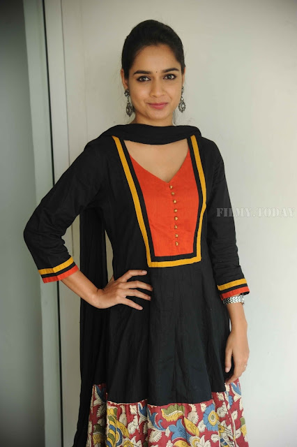 Kannada Actress Anusha Ranganath Beautiful Photos in Black Dress ...