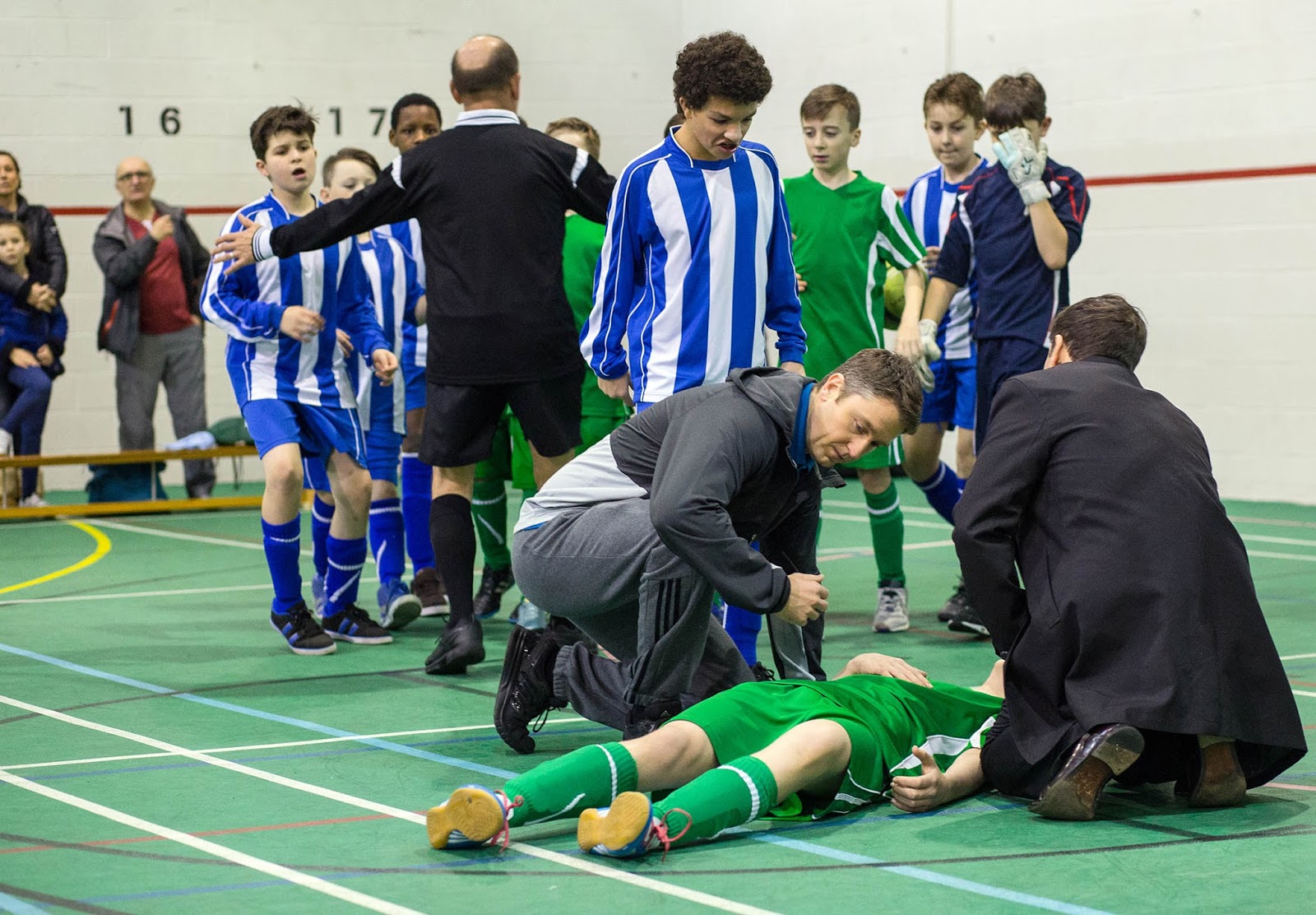 Coronation Street Blog: First-look pics: Simon in trouble again on ...