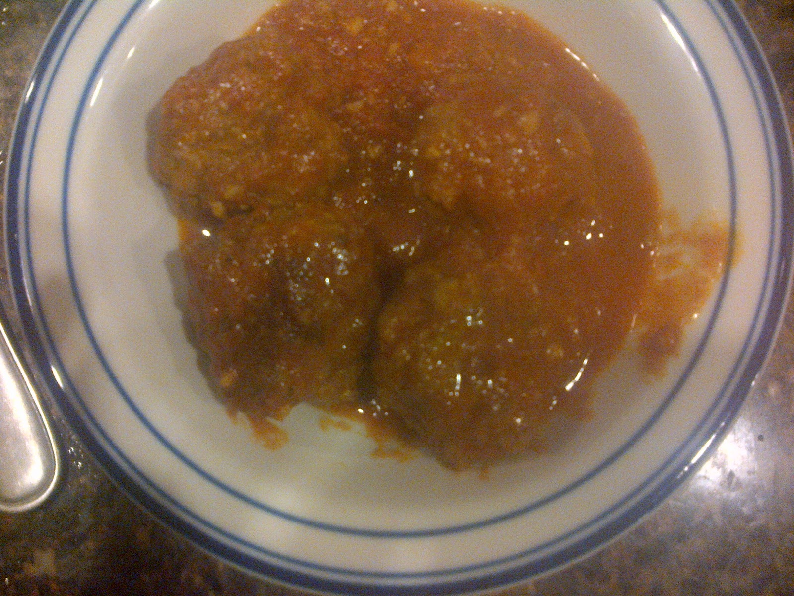 So What Do I Eat?: Breadless Meatballs & Sauce