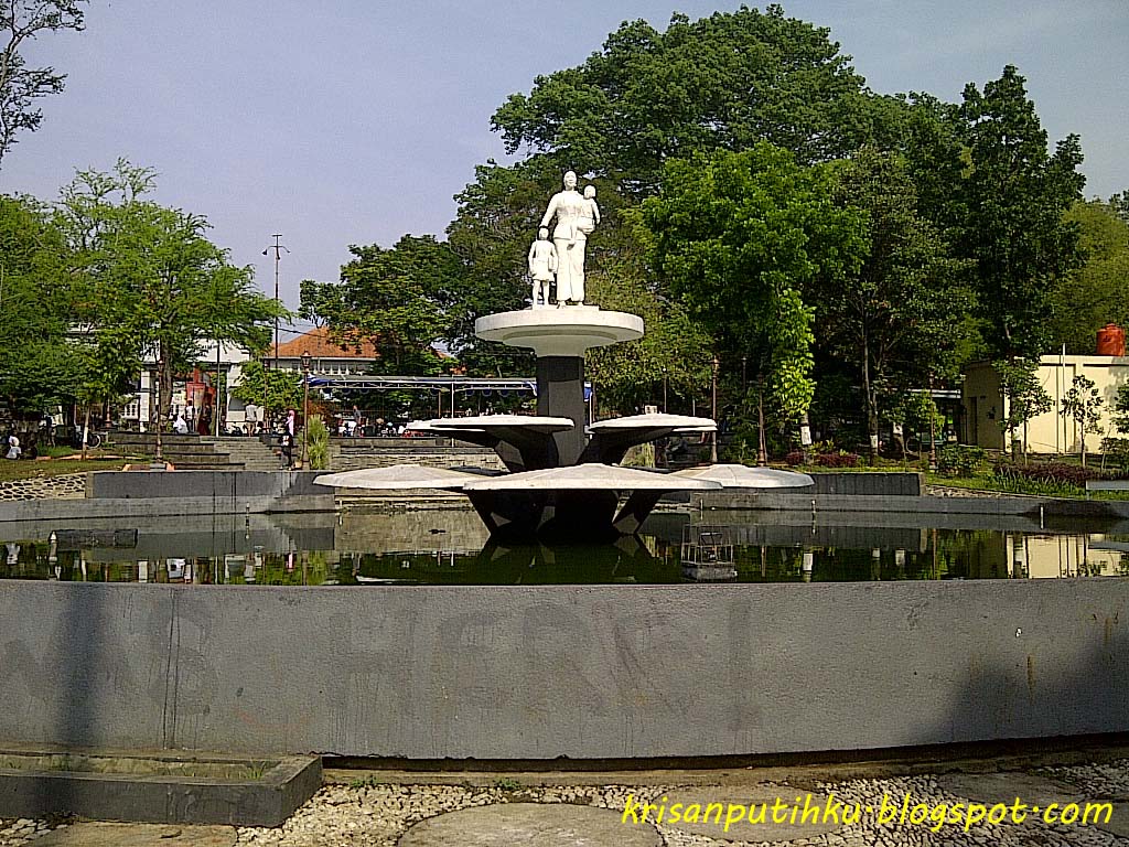 Taman KB "Keindahan Kurang Kesadaran" ~ EDELWEIS